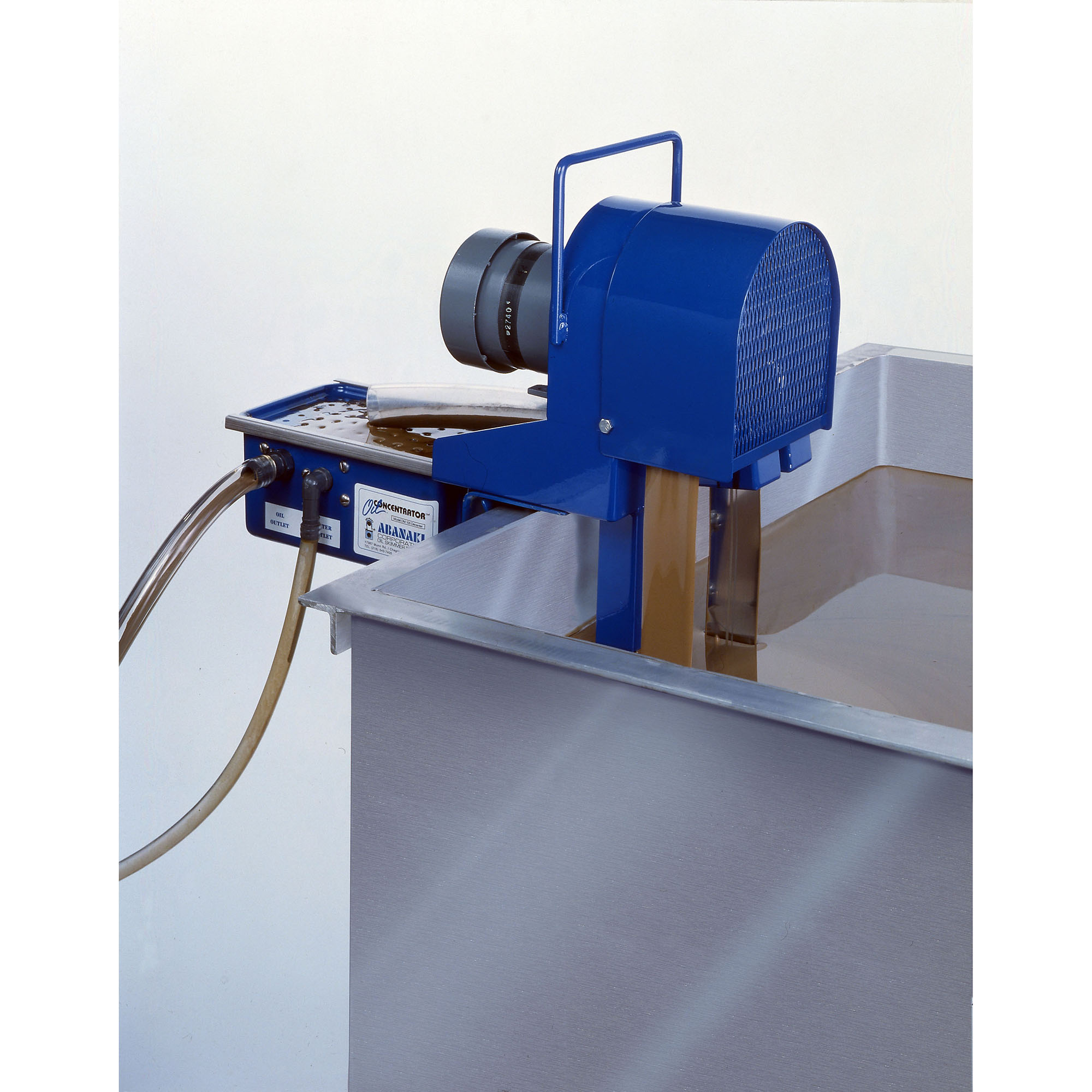 Tote-It® Portable Belt Skimmer | Abanaki Oil Skimmers